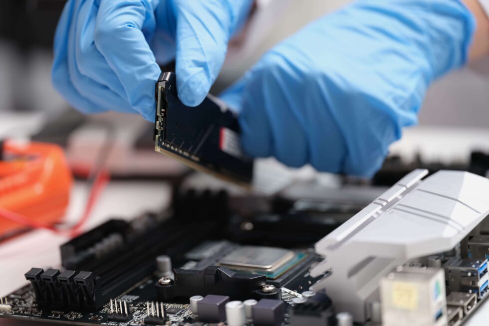 Rugged Industrial Computers & LCD Monitors | Stealth